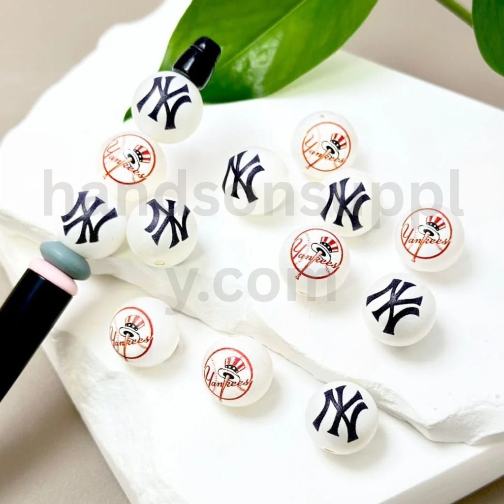 New York Yankees Baseball Theme 16MM Frosted White Round Acrylic Beads ...